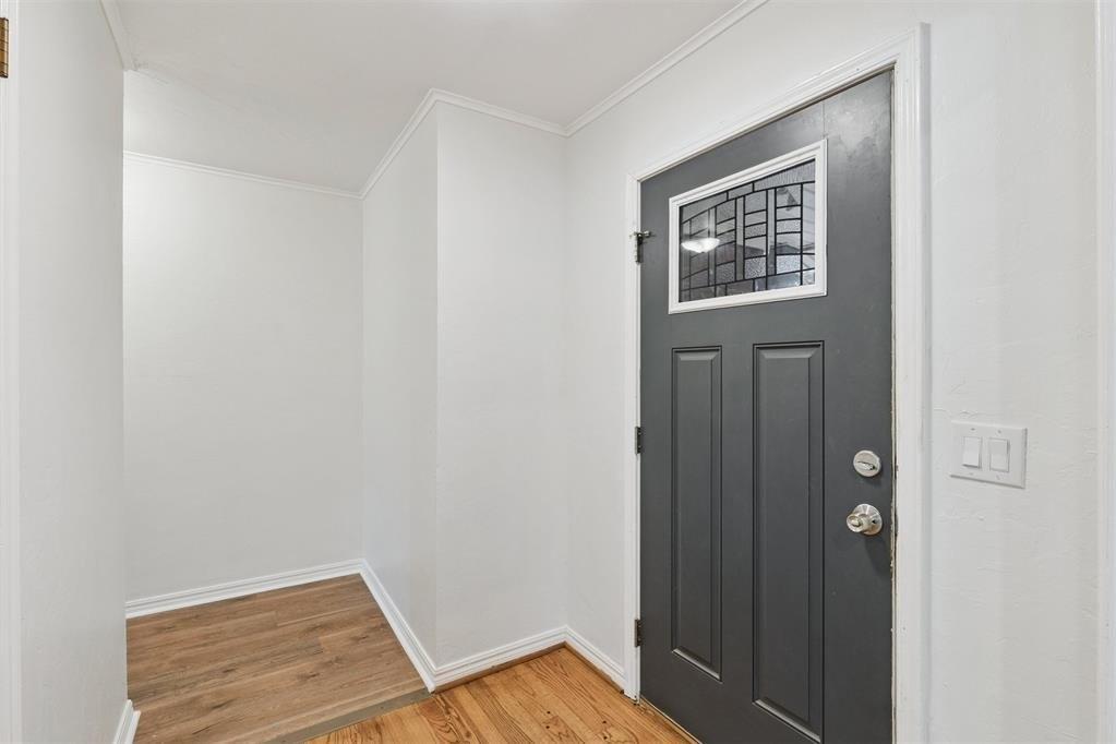 2541 NW 50th Street, Oklahoma City, OK 73112 - MLS# 1204393 | CENTURY 21