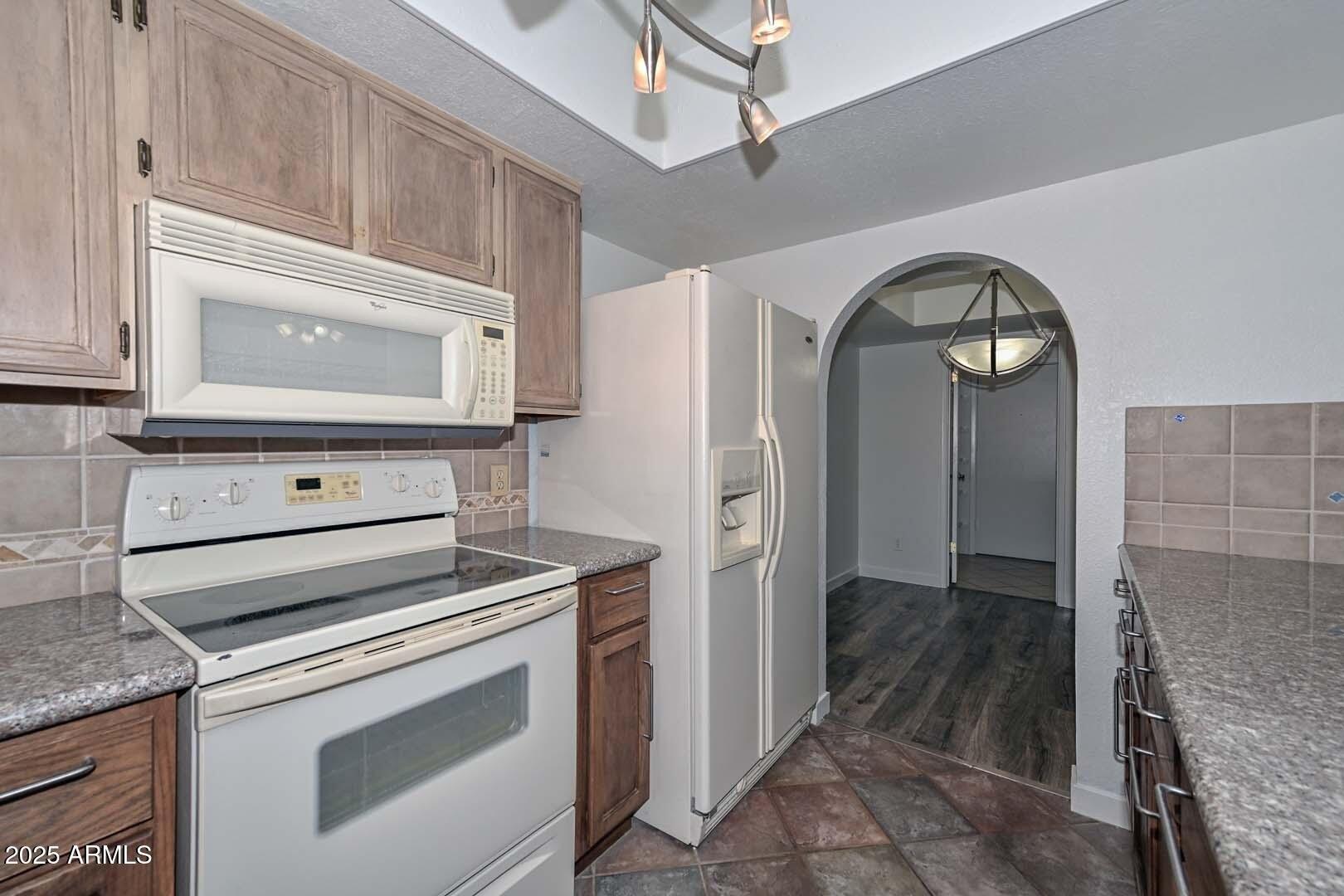 2532 E BLUEFIELD Avenue, Phoenix, AZ 85032 - MLS# 6943568 | CENTURY 21