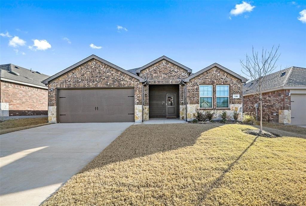 716 Fueller Drive, Aubrey, TX 76227 - MLS# 20650109 | CENTURY 21