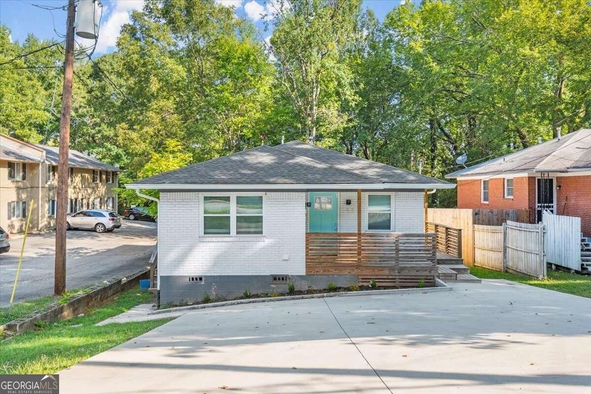 1453 Mercer Avenue, College Park, GA 30337 - MLS# 10290704 | CENTURY 21