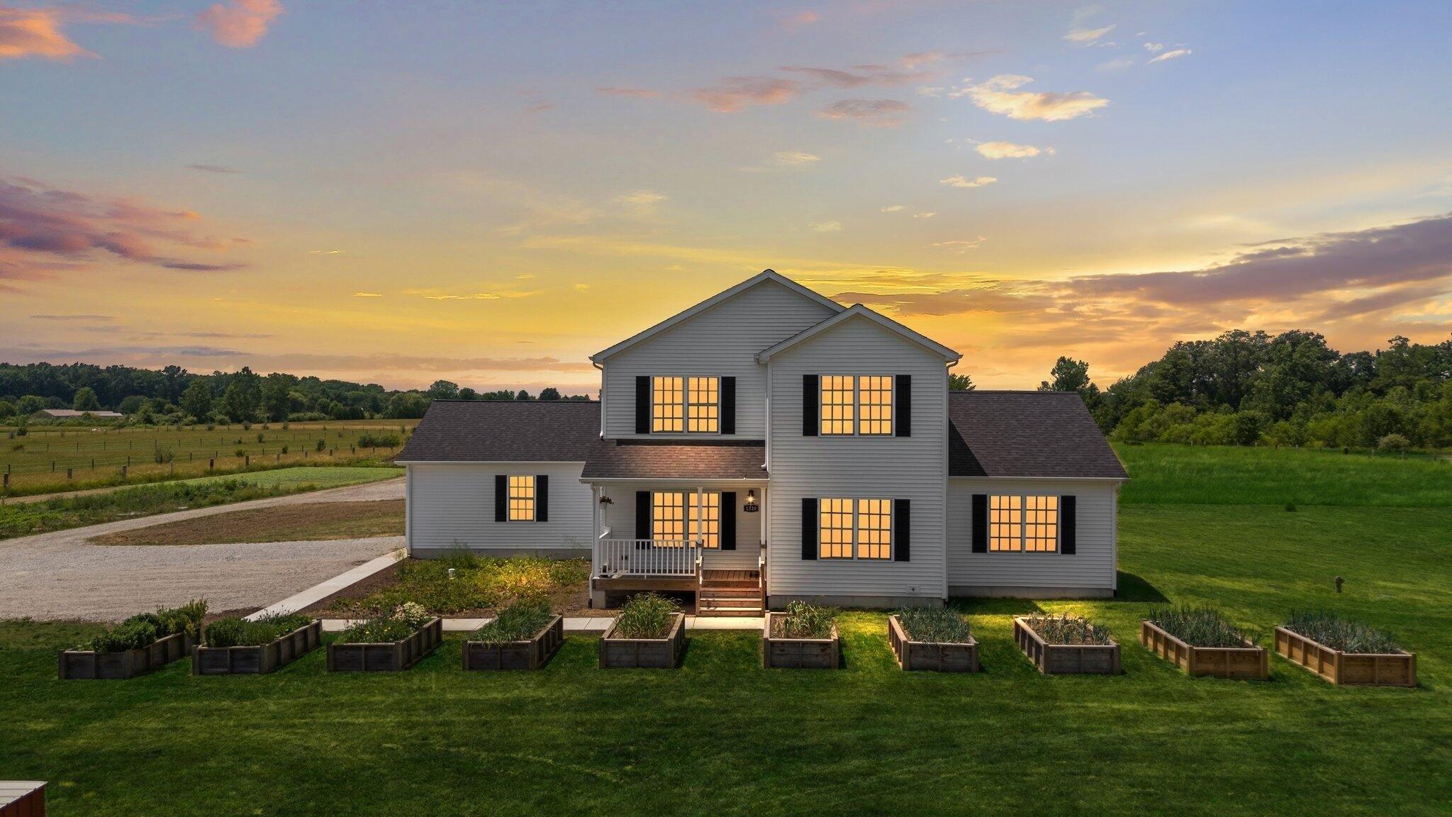 1320 N 450 E, Chesterton, IN 46304 - MLS# 806005 | CENTURY 21