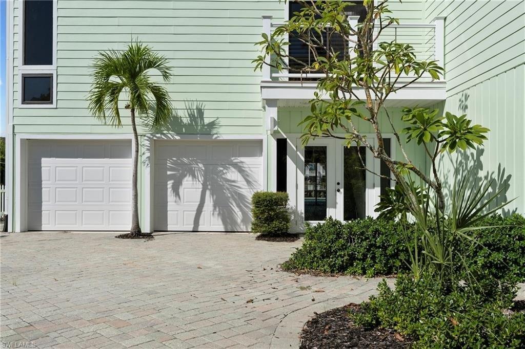 18292 Deep Passage, Fort Myers Beach, FL 33931 - MLS# 225076006 | CENTURY 21