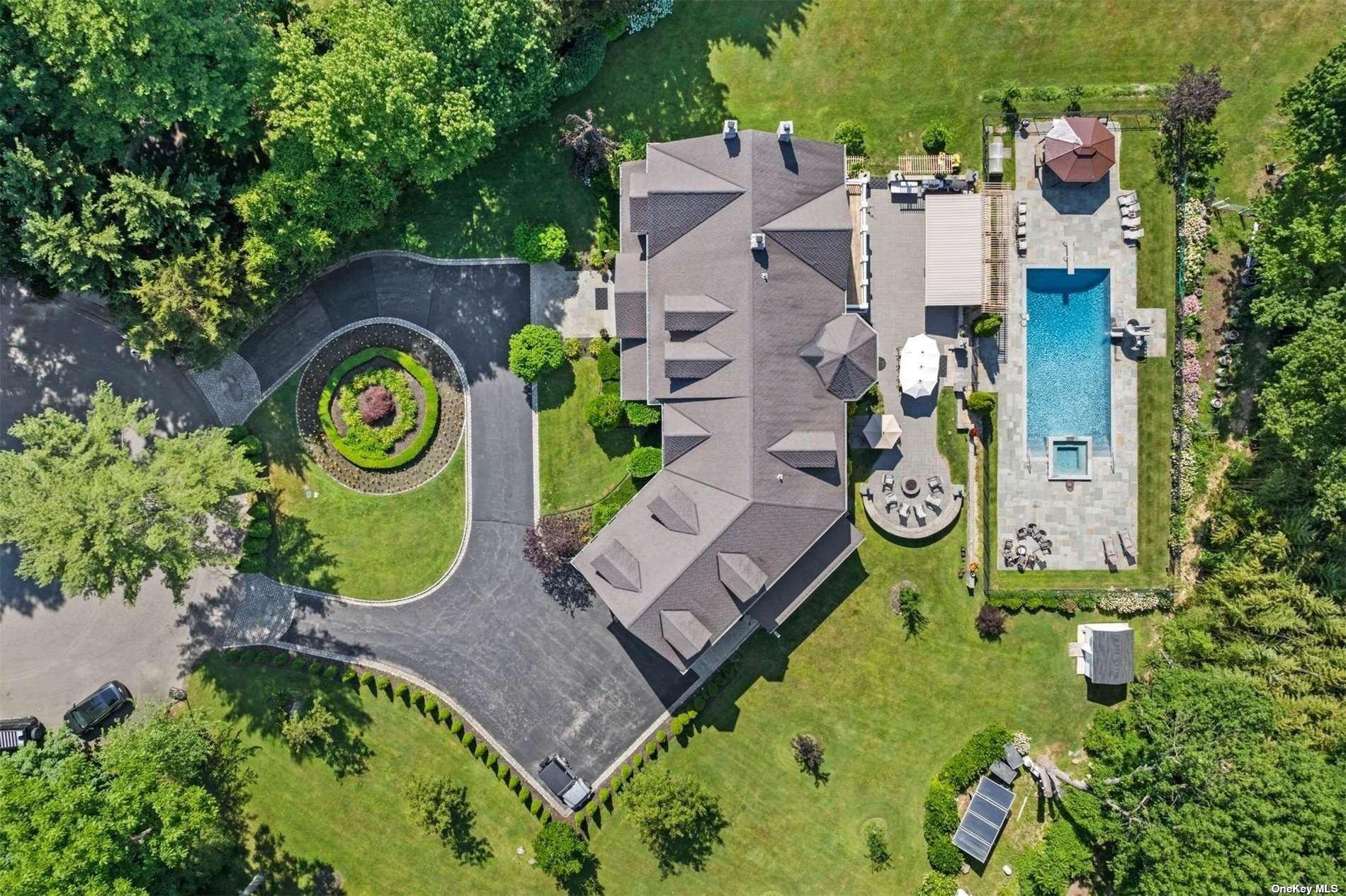 6 Coleman Court, Cold Spring Harbor, NY 11724 - MLS# 3561842 | CENTURY 21